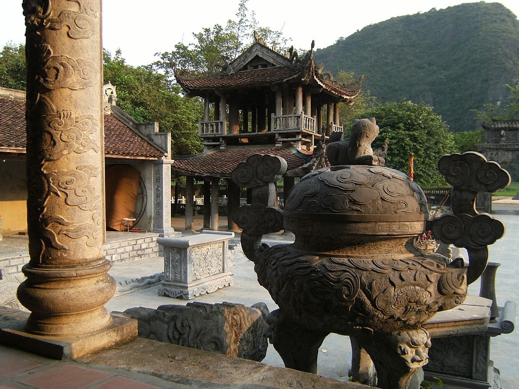 A trip to Thai Vi temple - Travel agency in Vietnam